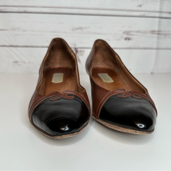 Bally | Shoes | Bally Vintage Brown Leather And Black Patent Round ...